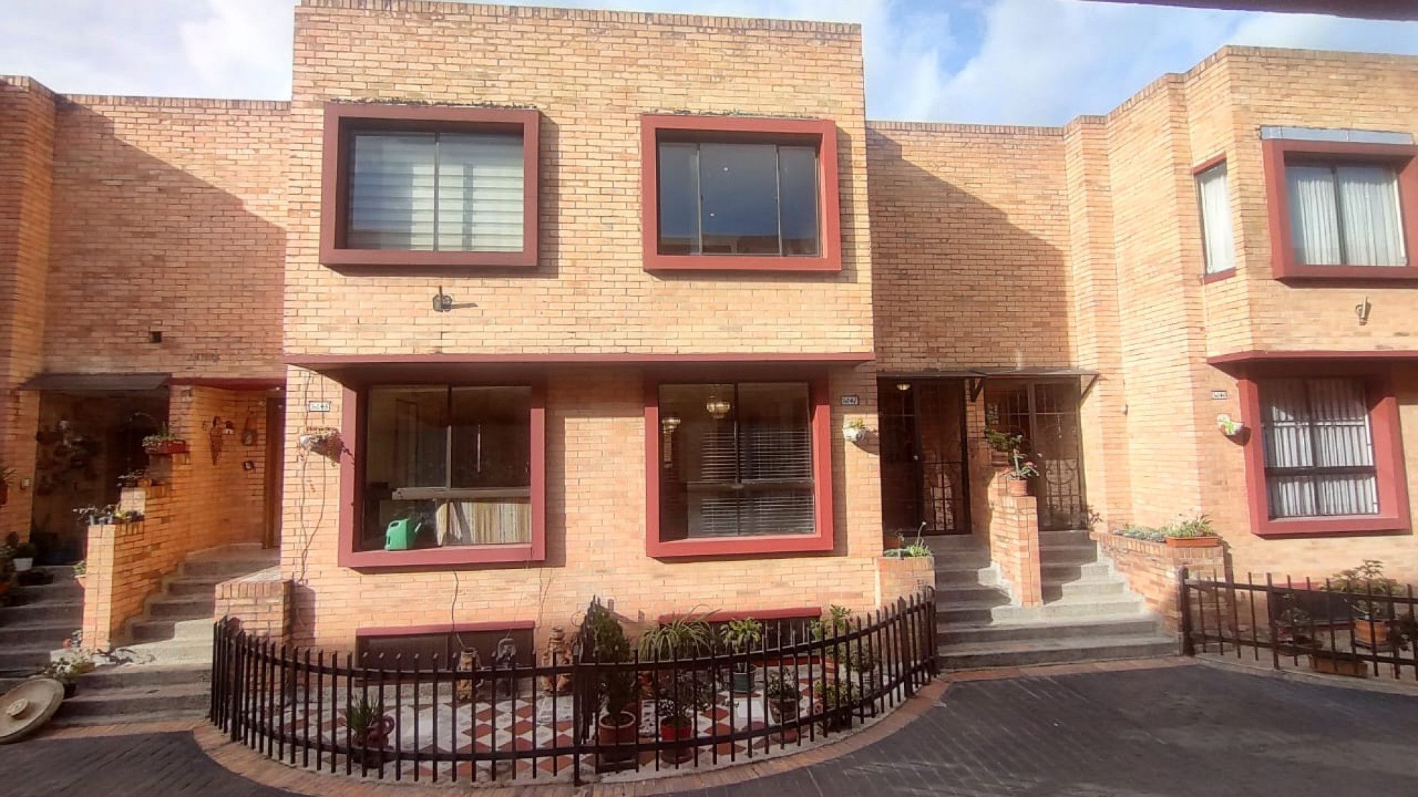 Guia de barrio La Giralda - Barrios en Bogotá | Ciencuadras Guia de barrio La Giralda - Barrios en Bogotá | Ciencuadras