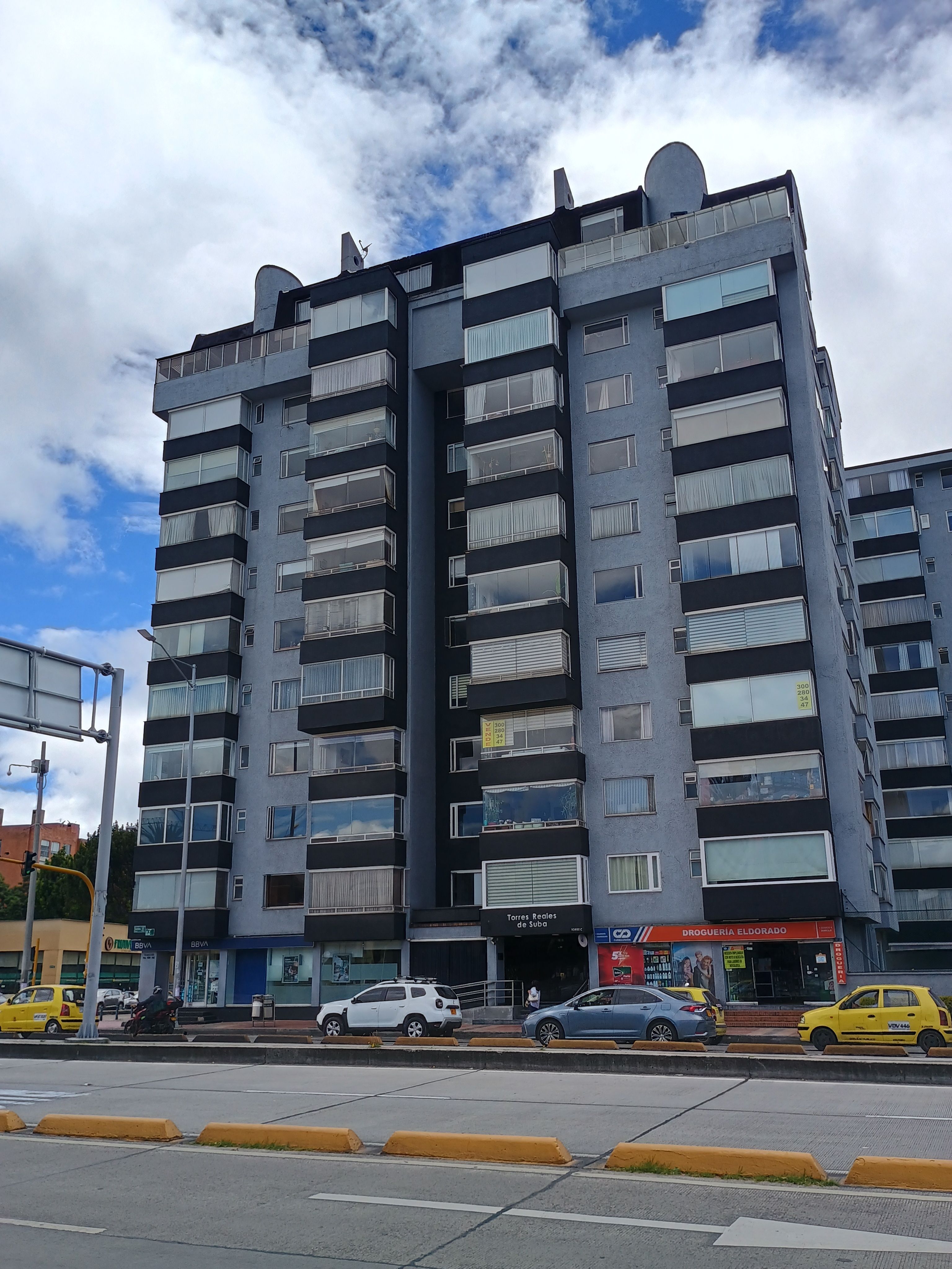 Inmueble en Arriendo, Apartamento en CJR TORRES REALES DE SUBA, Bogotá ...
