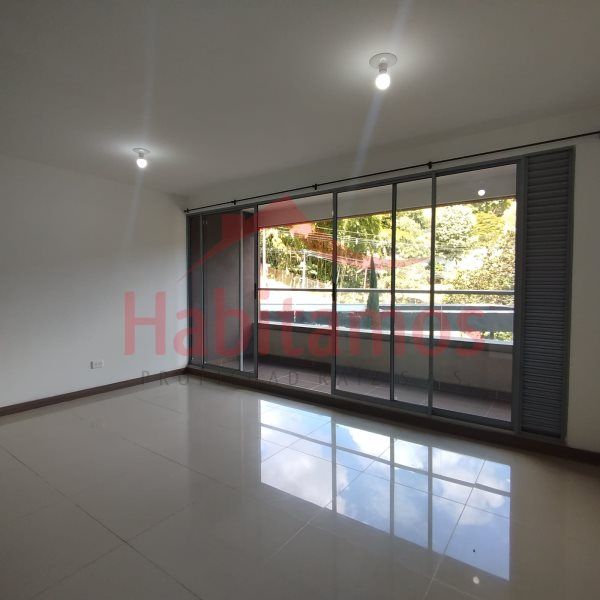 Inmueble en Arriendo, Apartamento en El Chinguí, Envigado