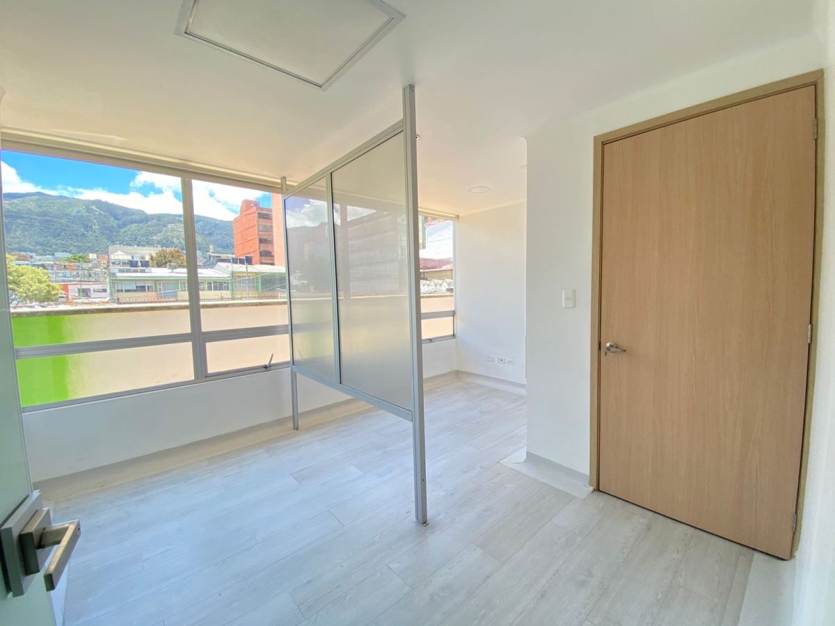 Inmueble en Arriendo, Consultorio en LAGO GAITAN, Bogotá, Precio $ 1. ...