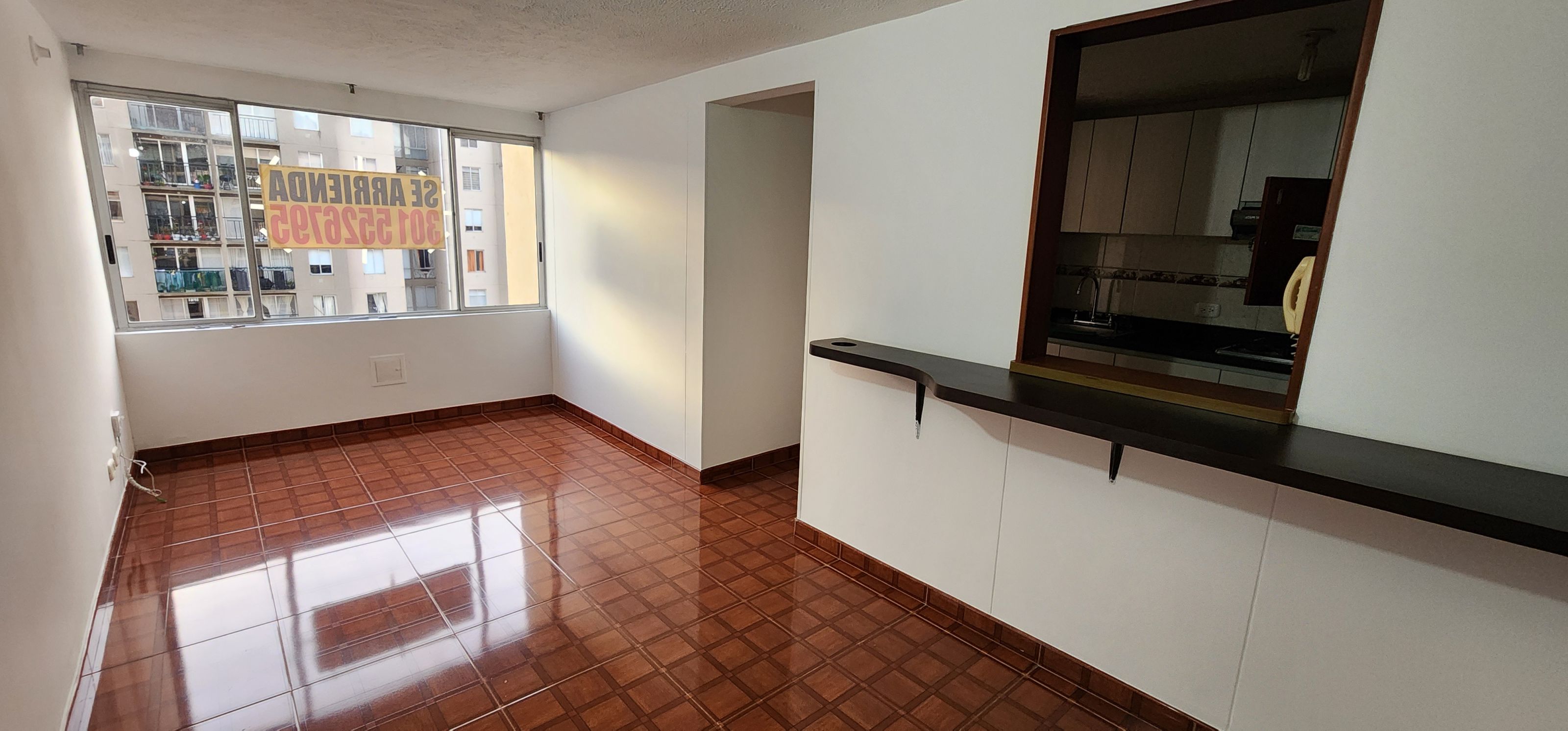 Inmueble en Arriendo, Apartamento en CJR PARQUE CENTRAL COLINA I ...